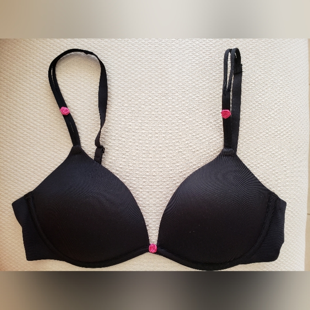 Maidenform Black Bra With Pink Interior - Gem